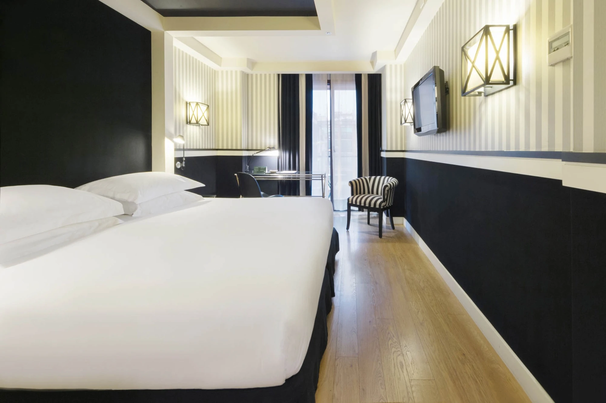 Superior Room with Balcony | Hotel Europark