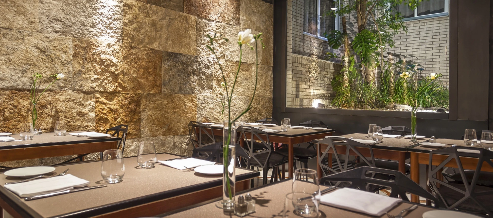 Hotel Balmes 4* Barcelona with pool and garden | OFFICIAL WEBSITE